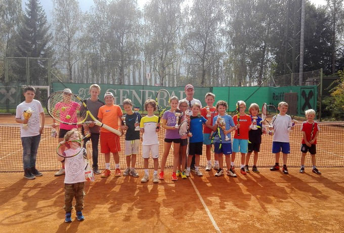 Philipp Moritz holt Hattrick beim Turnier der Tennis Union | dolomitenstadt