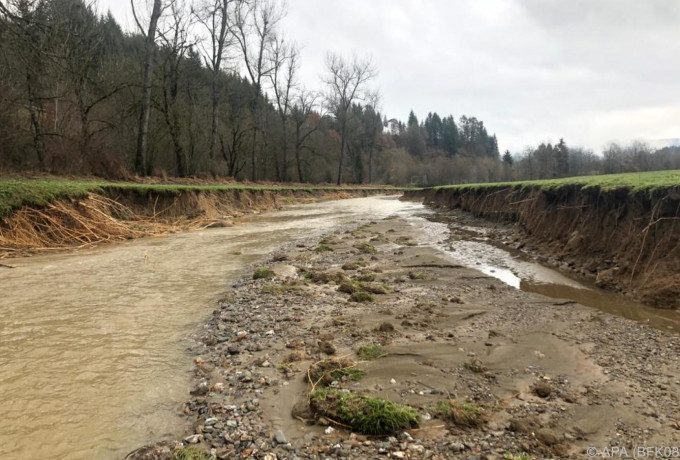 Rund 16 Millionen Euro Schäden an Straßen in Kärnten | dolomitenstadt