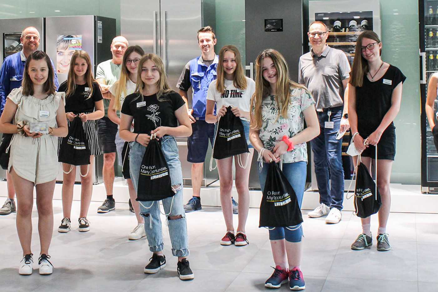 „Girls' Day“: Schnuppern mit Lötkolben und Säge | dolomitenstadt