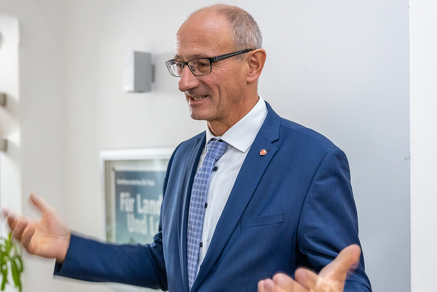 Mattle fordert 100 Prozent für alle Matrei-Gläubiger | dolomitenstadt