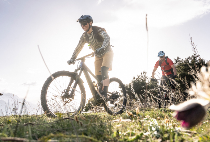 Wie gut vertragen sich Wanderer und Mountainbiker? | dolomitenstadt Wie gut vertragen sich Wanderer und Mountainbiker? | dolomitenstadt
